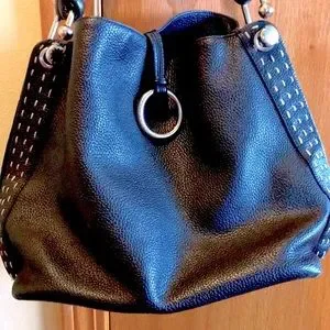 BCBGMaxAzria | Bags | Bcbgmaxazria Black Leather Signature Hobo Bag ...